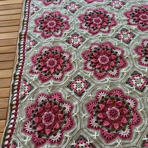 Persian Tiles Afghan Blanket: Rose Garden Floral Throw, Sage & Cream - Etsy