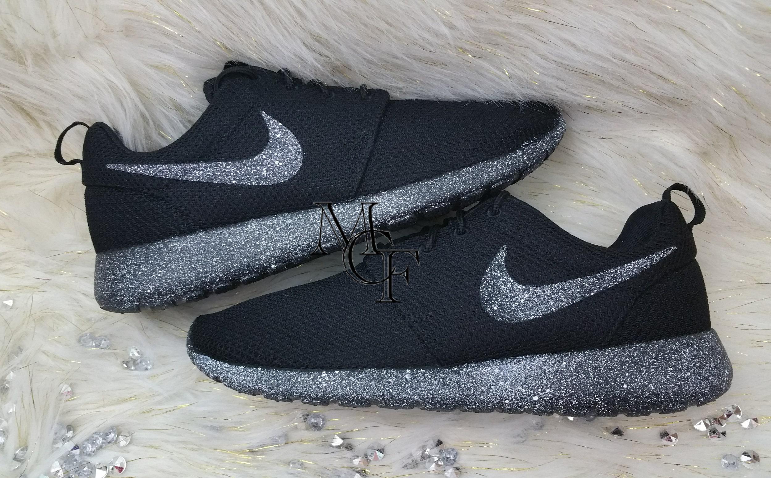 OREO Nike Roshe Sneakers – Black & White Lightweight Running Shoes ...