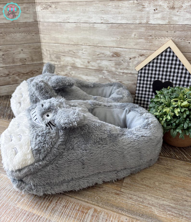 My Neighbor Totoro Slipper, Totoro Closed Back Slipper, Character ...