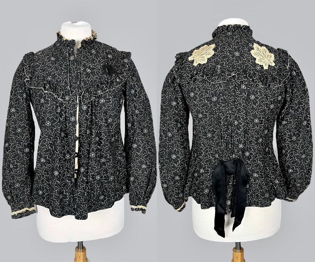 Antique 1890s 1900s Floral Cotton Print Blouse, Lace Applique Wrapper ...