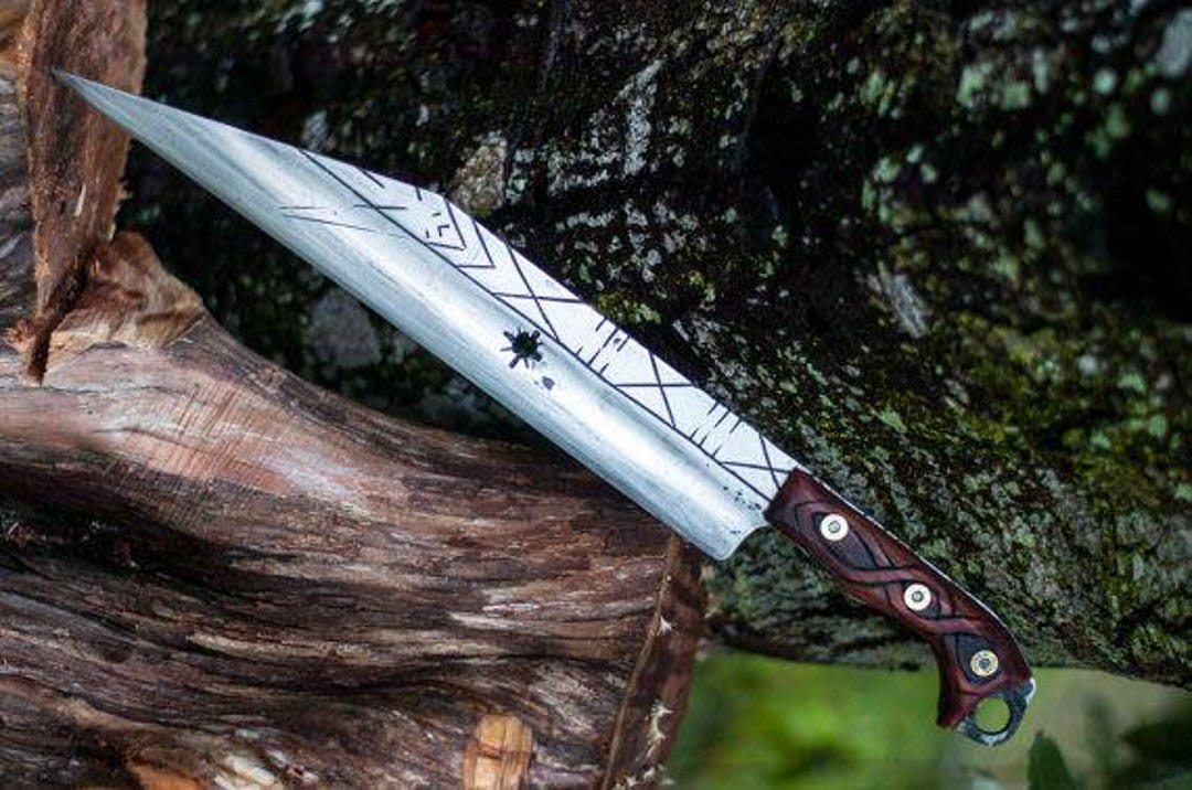 Authentic Viking Seax – Etched Pattern Steel Blade With Carved Wooden ...