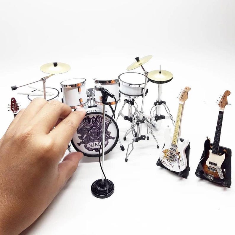 Miniature Drum Set Replica Drum Kit Queen With Guitars and Bass Natural ...