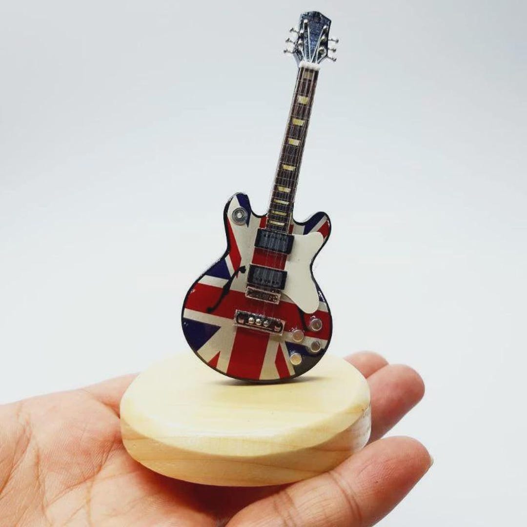 Miniature Guitar Epiphone UK Britain Flag for Car Dashboard and Desk ...