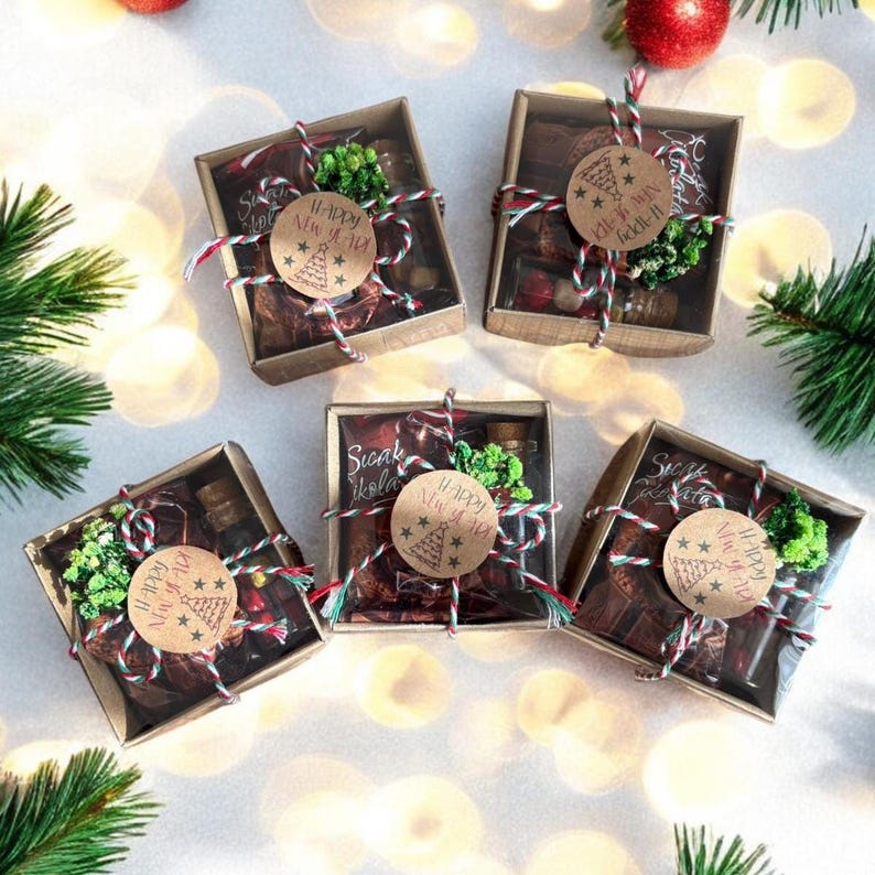 Christmas Hot Chocolate Gift Box: Holiday Winter Treat Set - Etsy