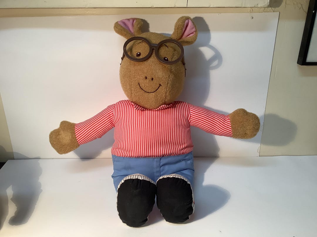 Vintage 1996 TALKING ARTHUR Doll. - Etsy
