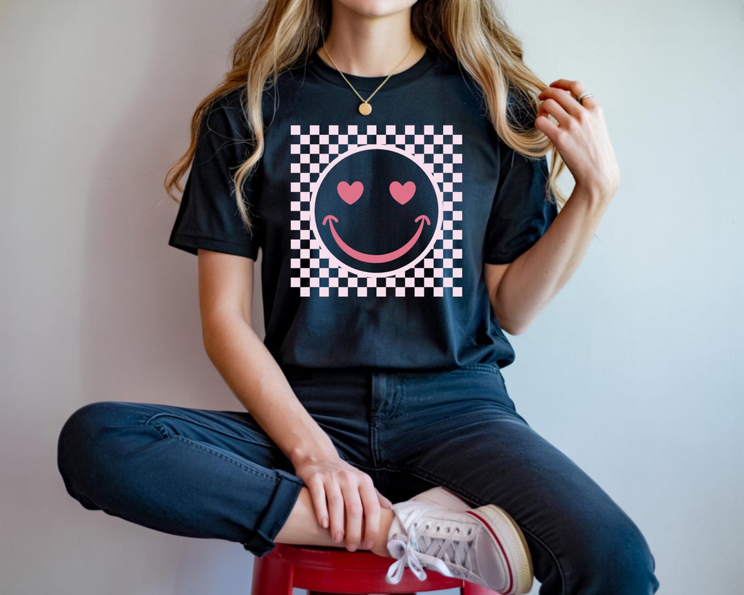 Heart Eyes Smiley Checkered Shirt, Pink Valentine Emo Face Graphic Tee ...
