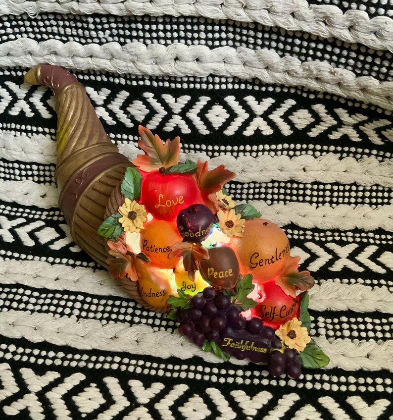 Vintage Changing Color Light Cornucopia Fall Harvest Centerpiece ...