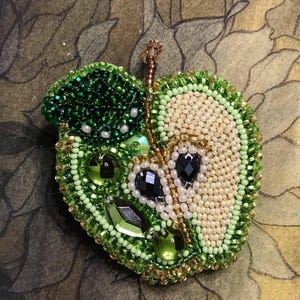 DIY Beaded Brooch Kit, Bead Embroidery Kit Green Apple, Fruits ...
