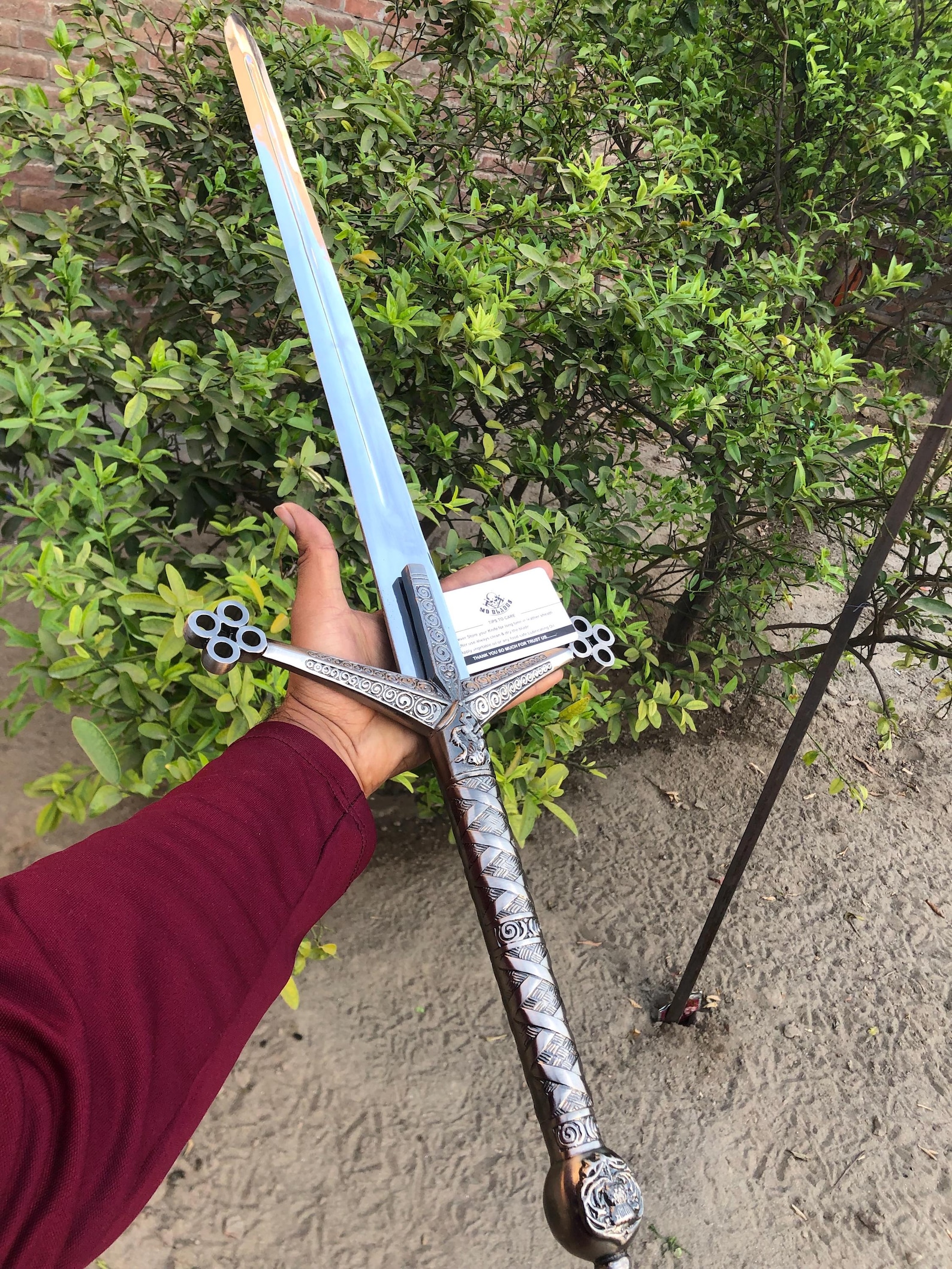 Handmade Scottish Claymore Replica Sword: Medieval Lion Emblem Display ...