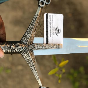 Handmade Scottish Claymore Replica Sword: Medieval Lion Emblem Display ...
