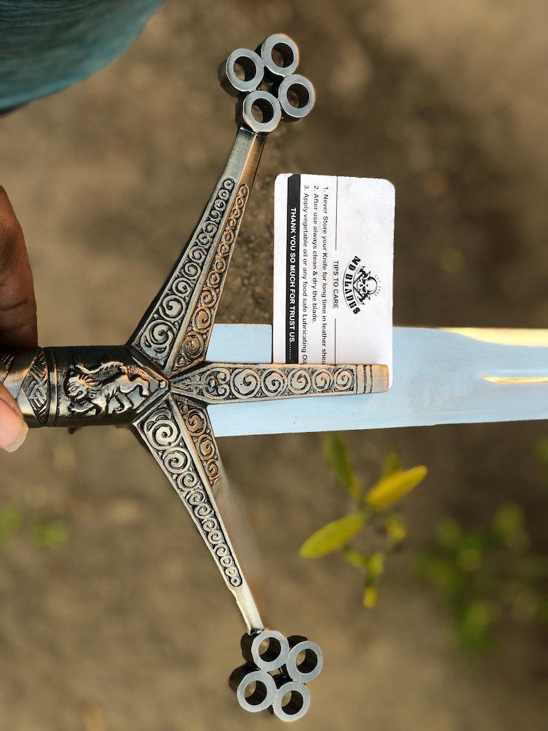 Handmade Scottish Claymore Replica Sword: Medieval Lion Emblem Display ...