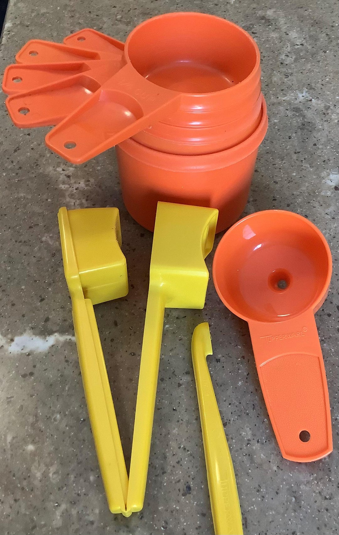 Vintage Tupperware Orange Graduated Measuring Cup Peeler Corn Buttering ...