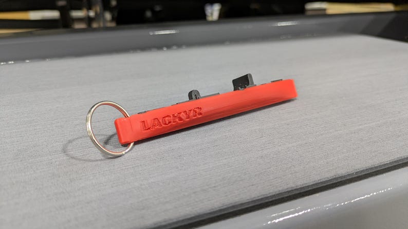 Personalized Fishing Kayak Key Chain — Custom Color & Text - Etsy