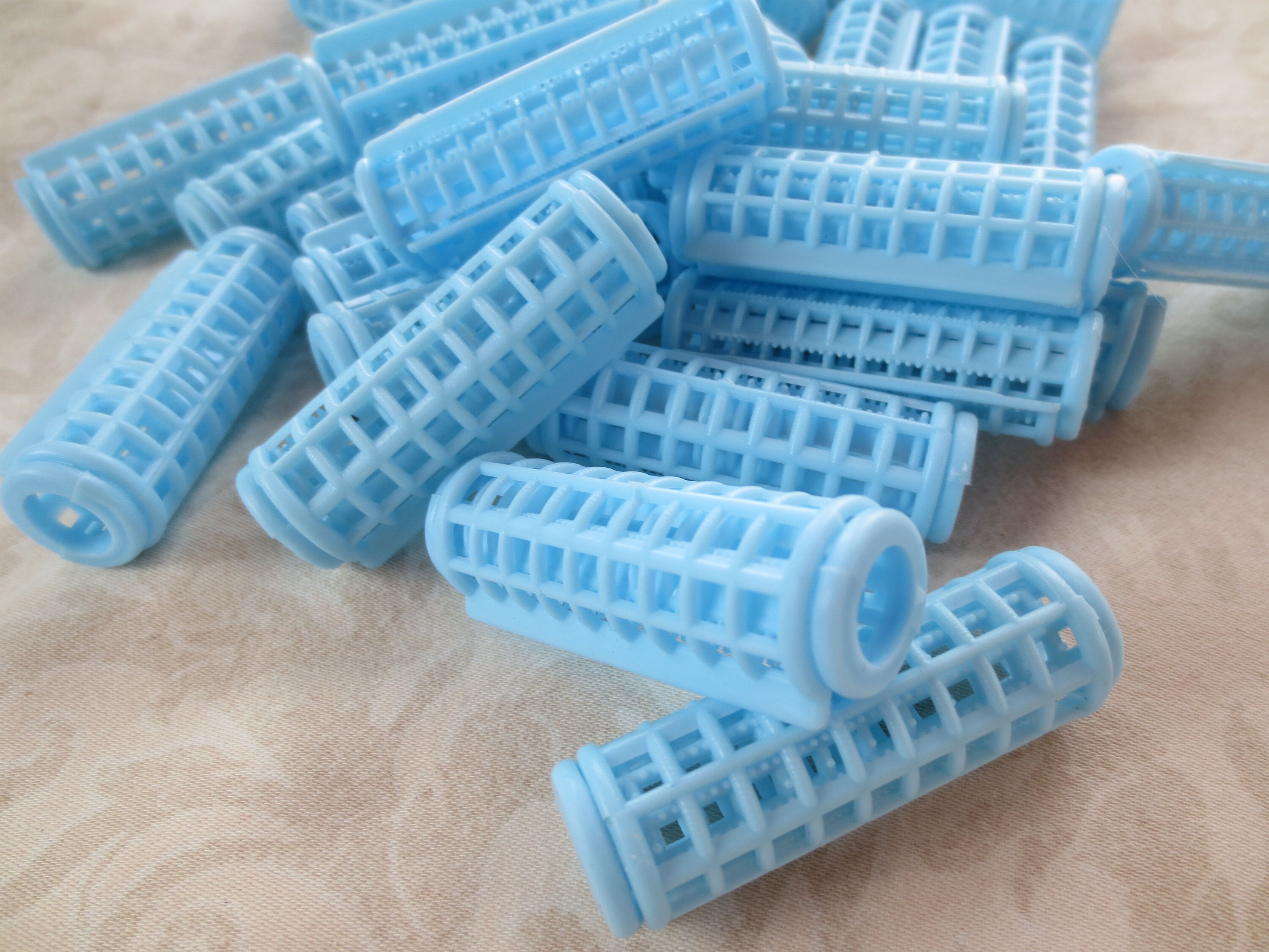 16 Vintage Blue Snap-on Plastic Rollers Curlers - Etsy