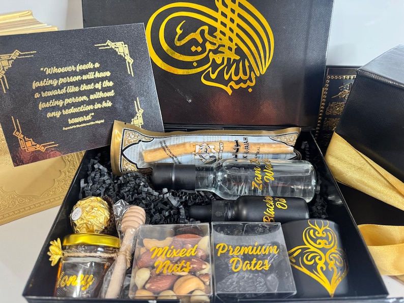 Ramadan Gift Box - Unique Sunnah Box With Prayer Essentials, Dates ...