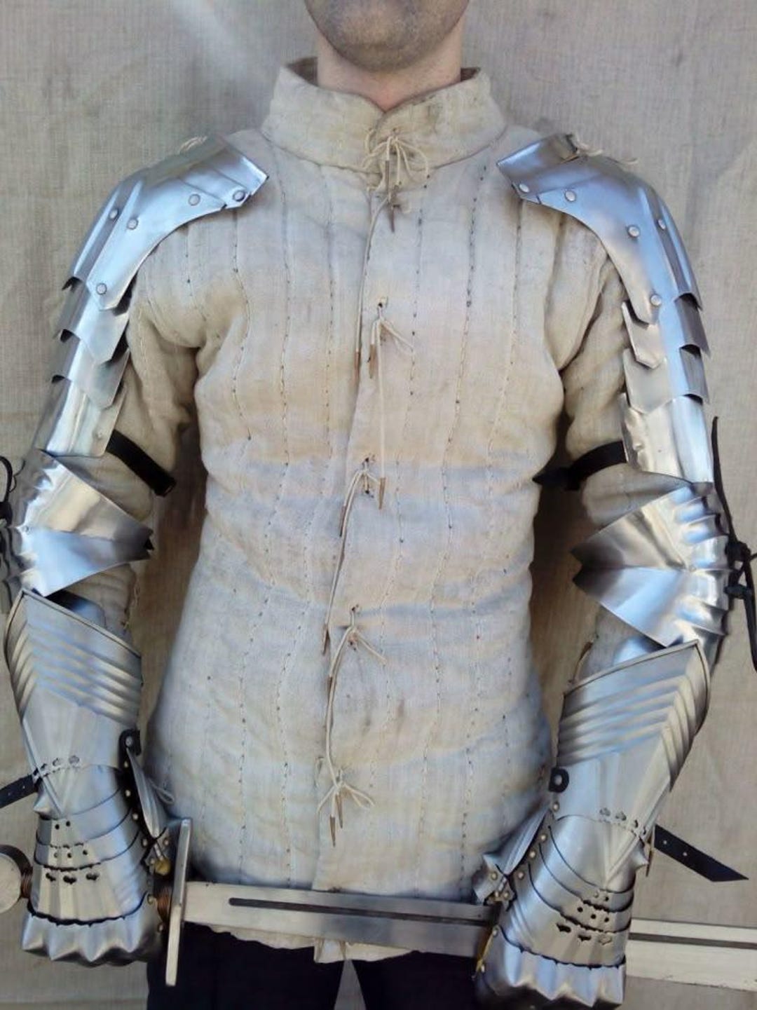 Medieval Knight Arm Harness – Full Steel Pauldrons and Vambrace Armor ...