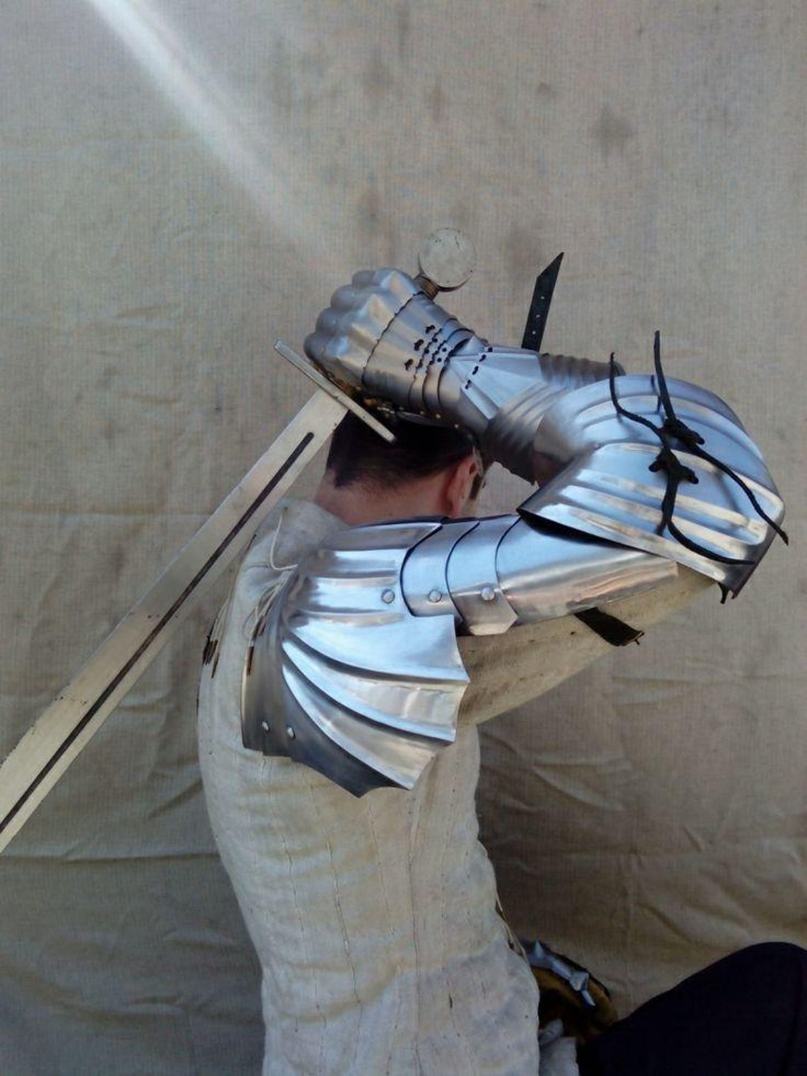 Medieval Knight Arm Harness – Full Steel Pauldrons and Vambrace Armor ...