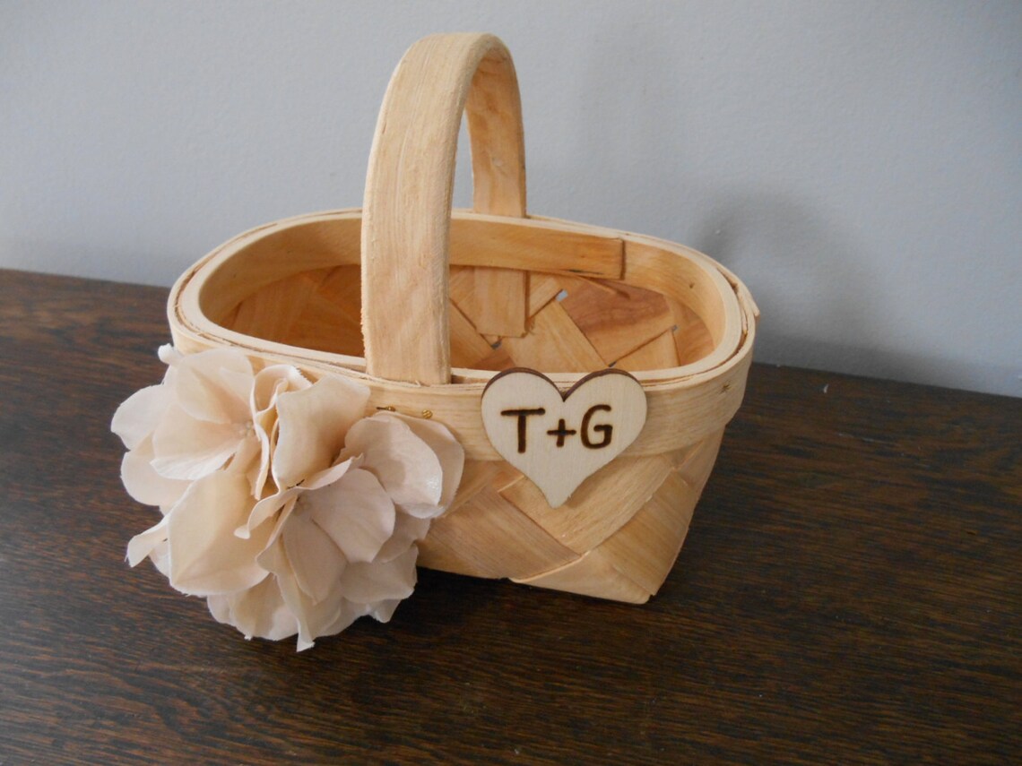 PERSONALIZED AND CUSTOMIZED Small Woven Flower Girl Basket | Etsy