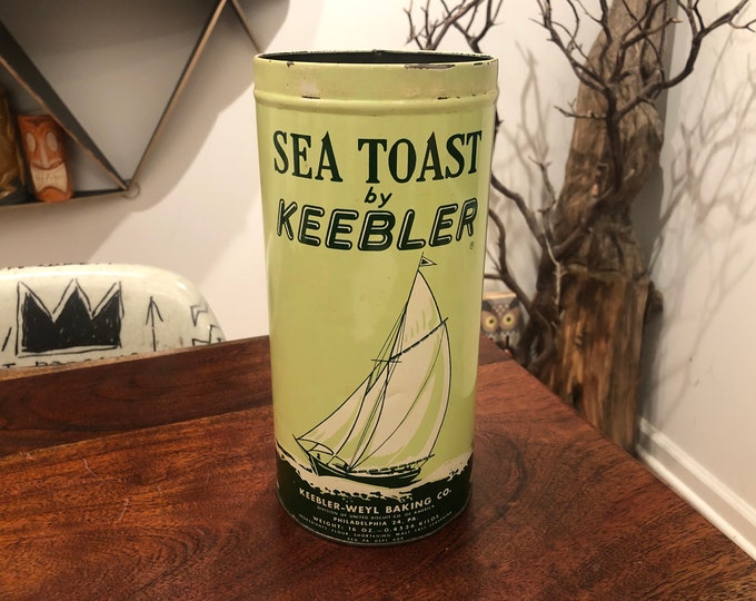 Vintage 1940's Sea Toast by Keebler Tin - Vintage Nautical Decor ...