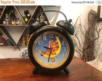 Garfield Wall Clock - Etsy