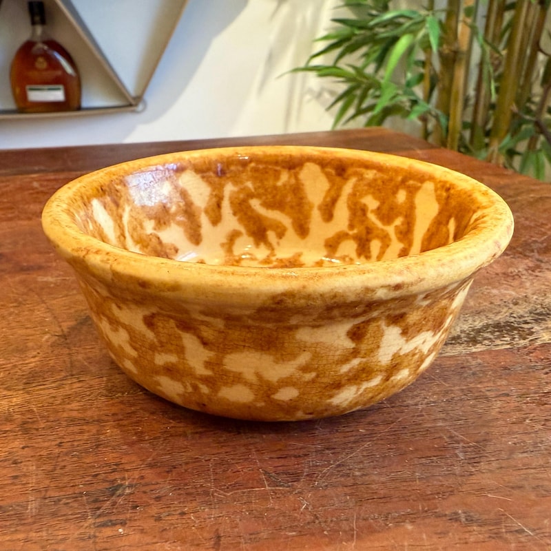 Vintage Sponge Ware Bowl - Etsy