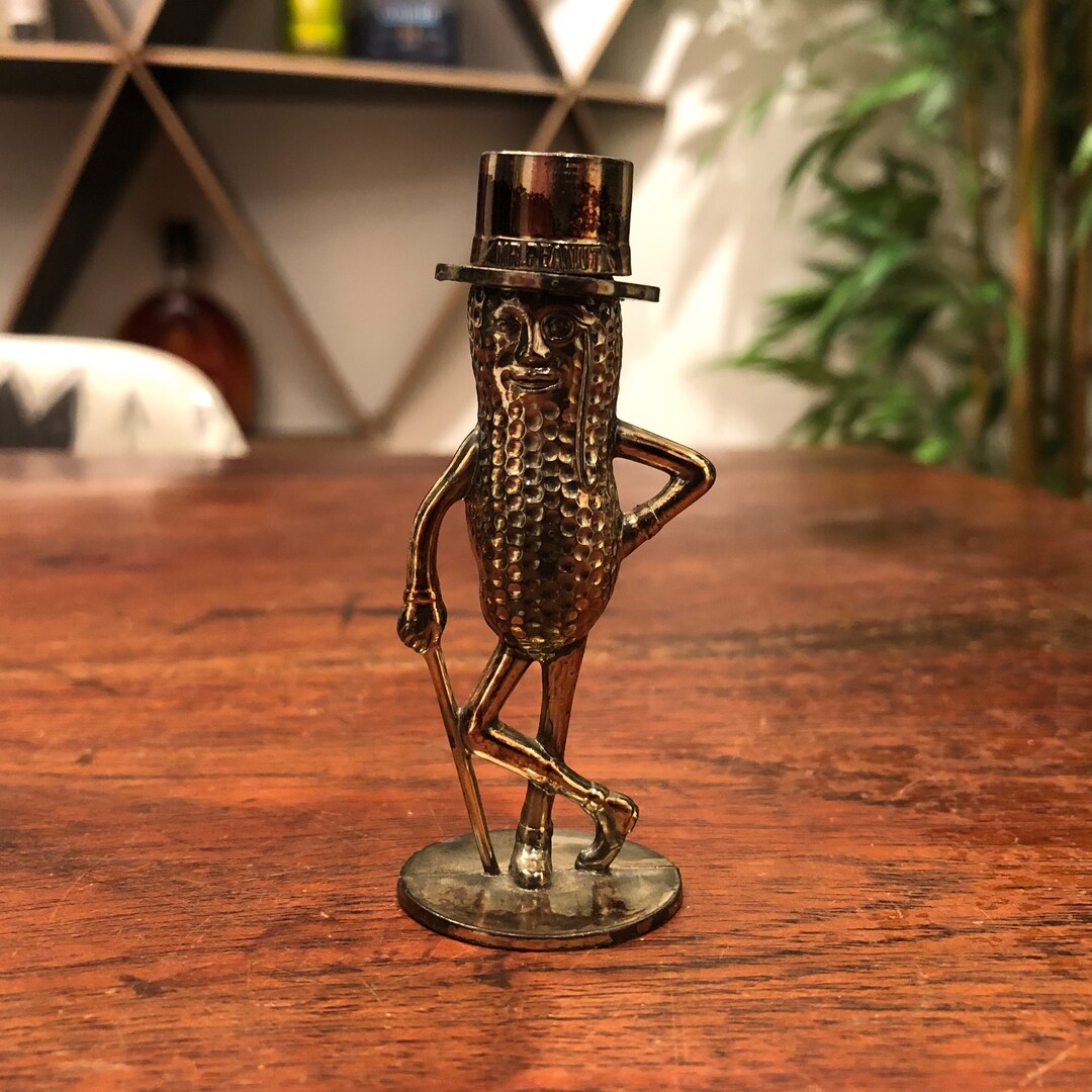 Vintage Planter's Peanuts Faux Metal Plastic Salt / Pepper Shaker ...