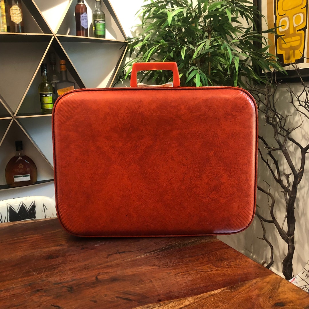Vintage 1970's Orange Small Hard Vinyl Suitcase No Key Retro Luggage 70 ...