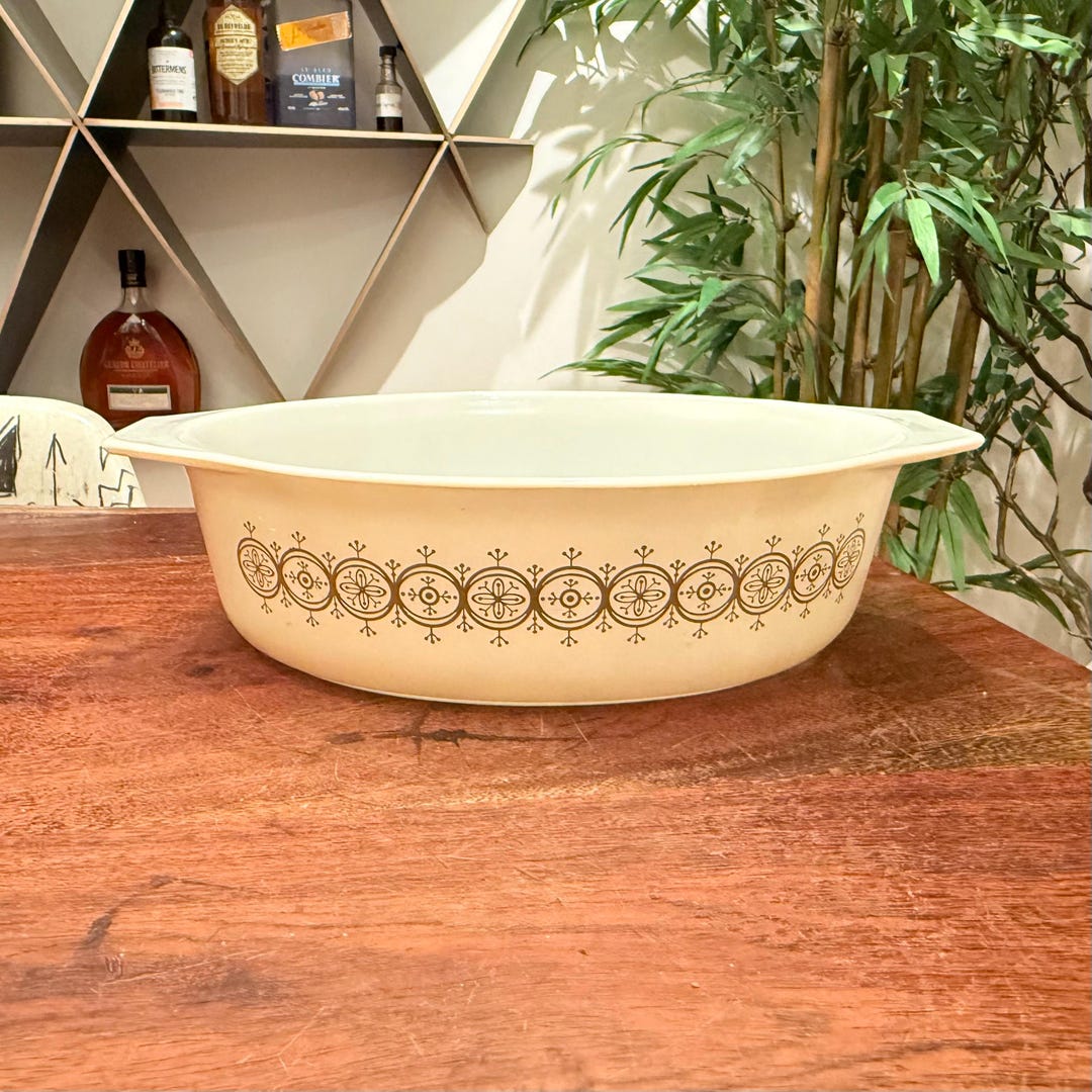 Vintage 1960's Pyrex by Corning No. 045 Milk Glass Olive Medallion 12. ...