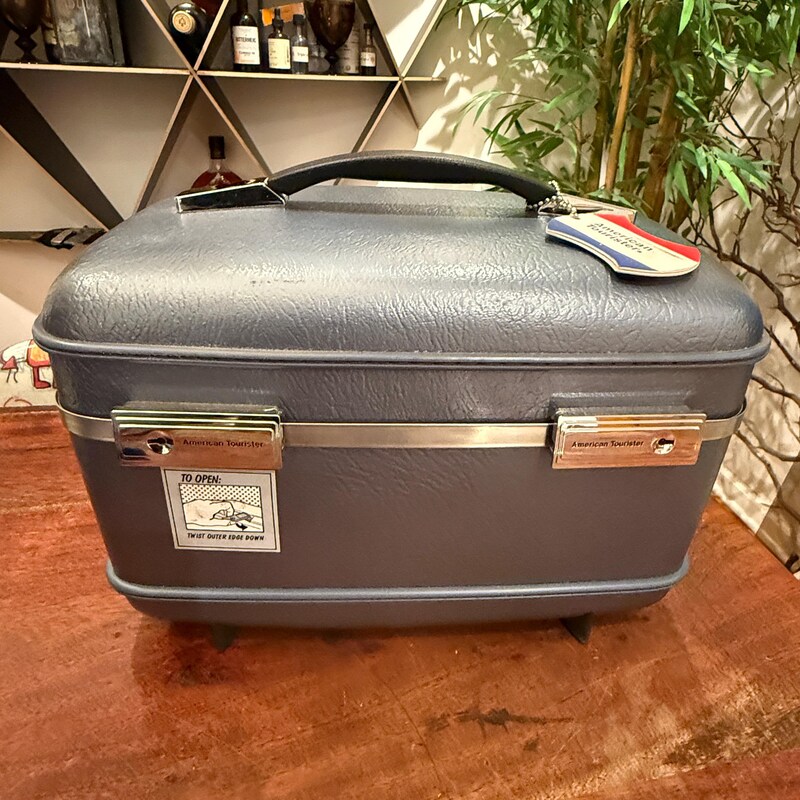 Vintage Train Case - Etsy