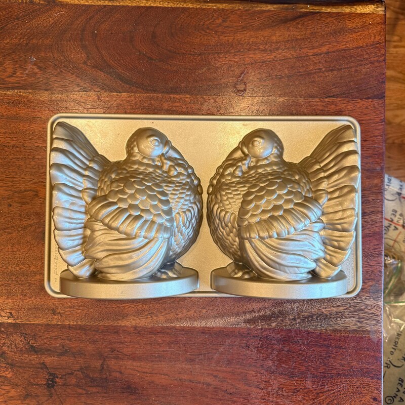 Vintage Baking Mold - Etsy