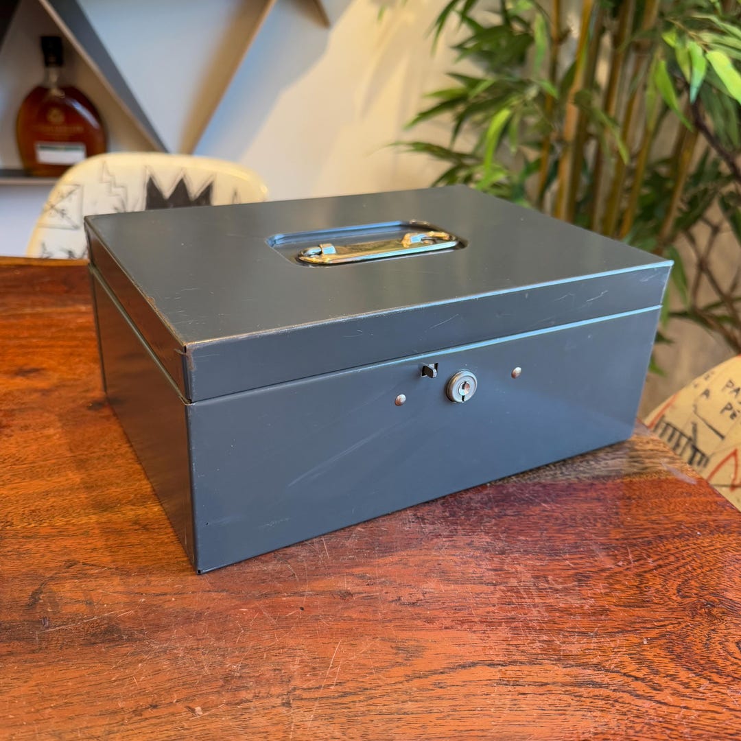 Vintage Steel Battleship Gray Lock Box / Cash Box by Steelmaster Office ...