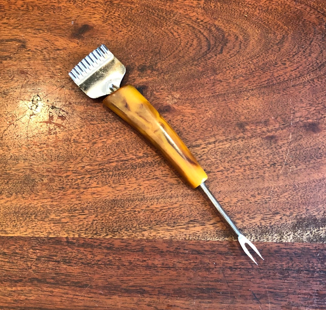 Antique 1930's Art Deco Butterscotch Bakelite Zester With Pick ...