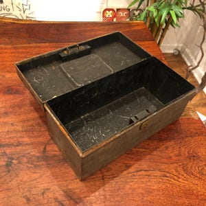 Antique 1900's 10" Metal Bank Lock Box - No Key - Vintage Banking Bank ...