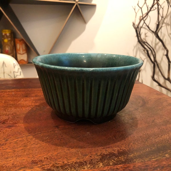 Hull Pottery - Etsy