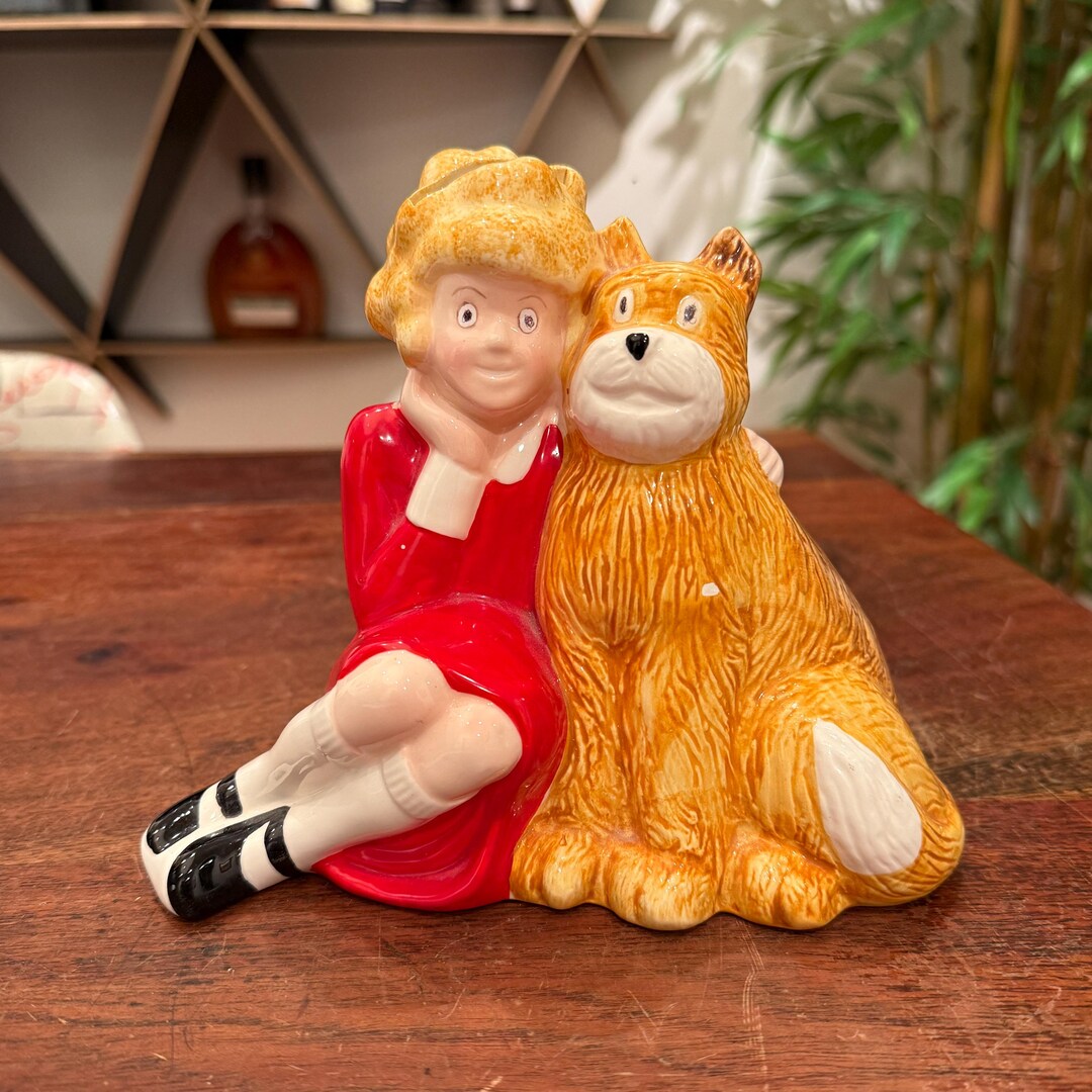 Vintage C. 1982 Little Orphan Annie & Her Dog Sandy Ceramic Piggy Bank ...