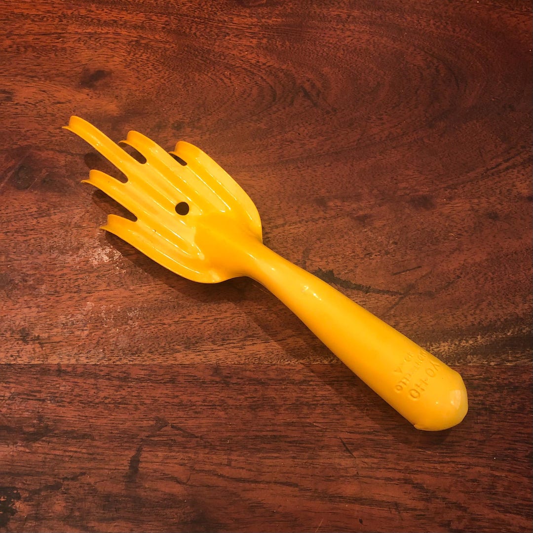 Mid Century YO-LO Bright Yellow Pressed Steel Gardening Claw Tool ...