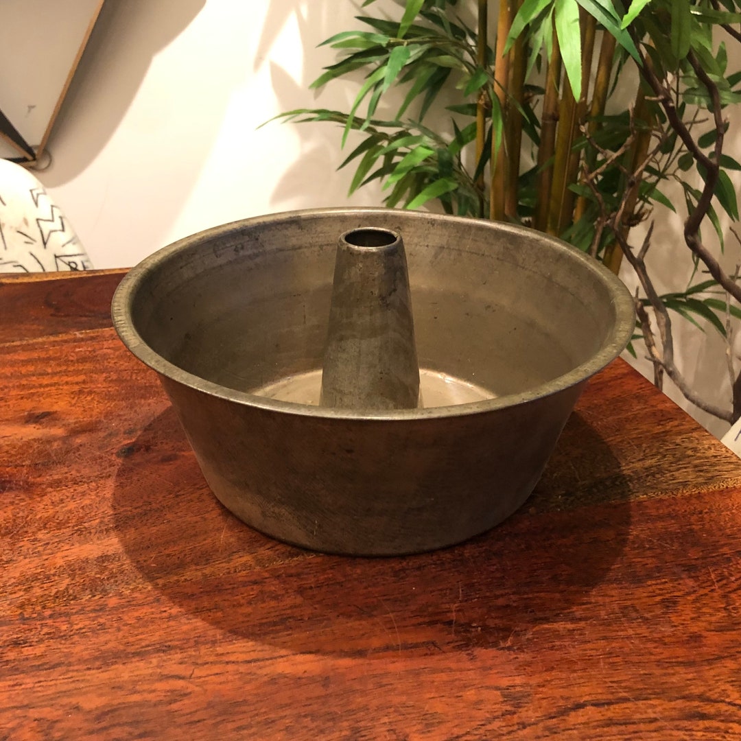 Antique 1930's - 1940's Aluminum Angel Food Cake Pan - Vintage Rustic ...