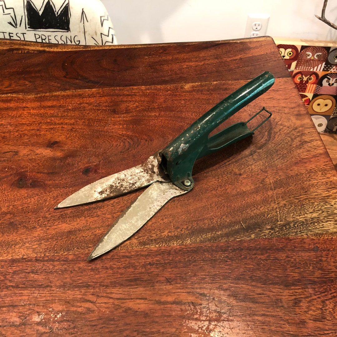 Mid Century Hunter Green & Silver Steel Garden Clippers - Works ...