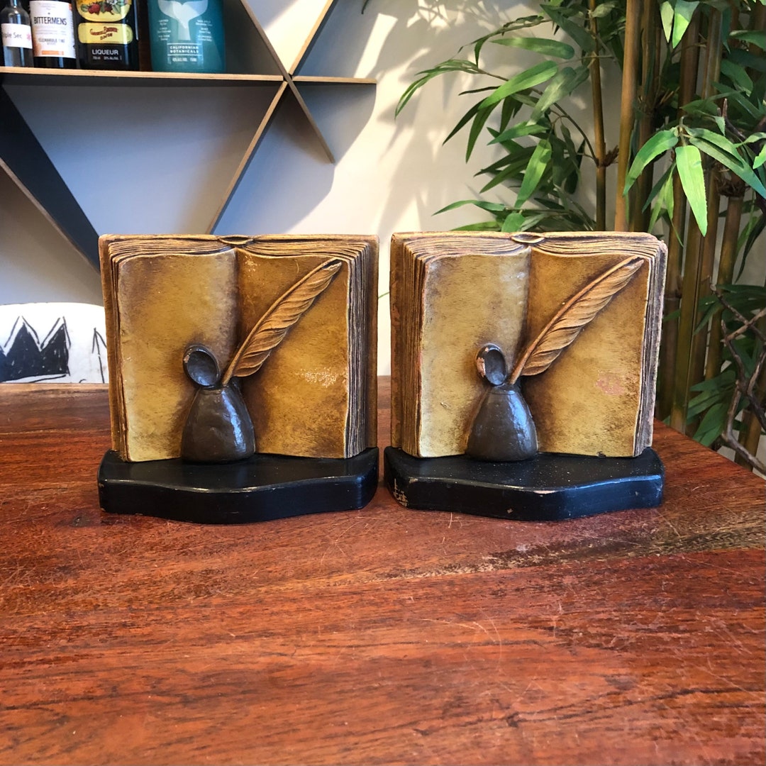 Vintage 1940's Syroco Wood Pen & Ink Jar and Book Shaped Wood Pulp ...