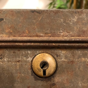 Antique 1900's 10" Metal Bank Lock Box - No Key - Vintage Banking Bank ...