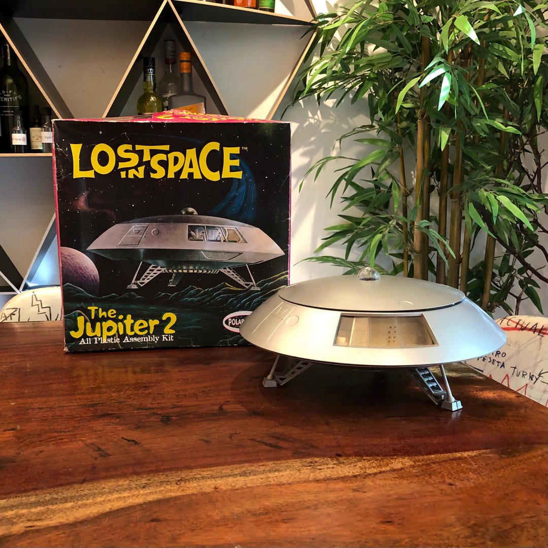 Vintage C. 1998 Lost in Space Jupiter 2 Spaceship Model Assembly Kit in ...