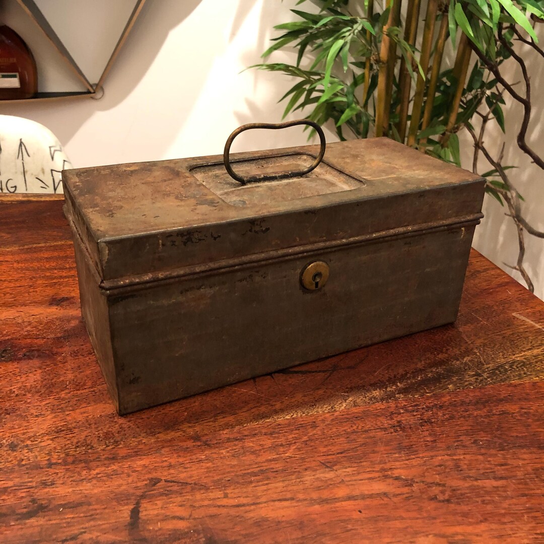 Antique 1900's 10" Metal Bank Lock Box - No Key - Vintage Banking Bank ...