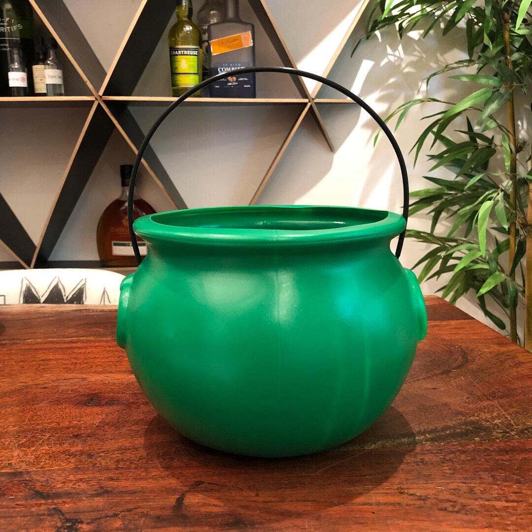 Vintage Blow Mold Kelly Green Plastic Witch's Cauldron Halloween Candy ...