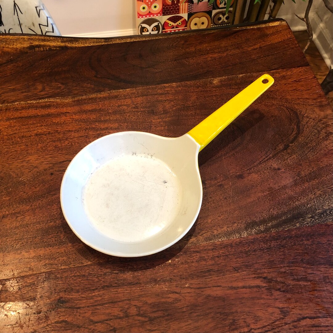 Vintage Danish Modern Copco DENMARK 7" Yellow Enamelware Cast Iron ...