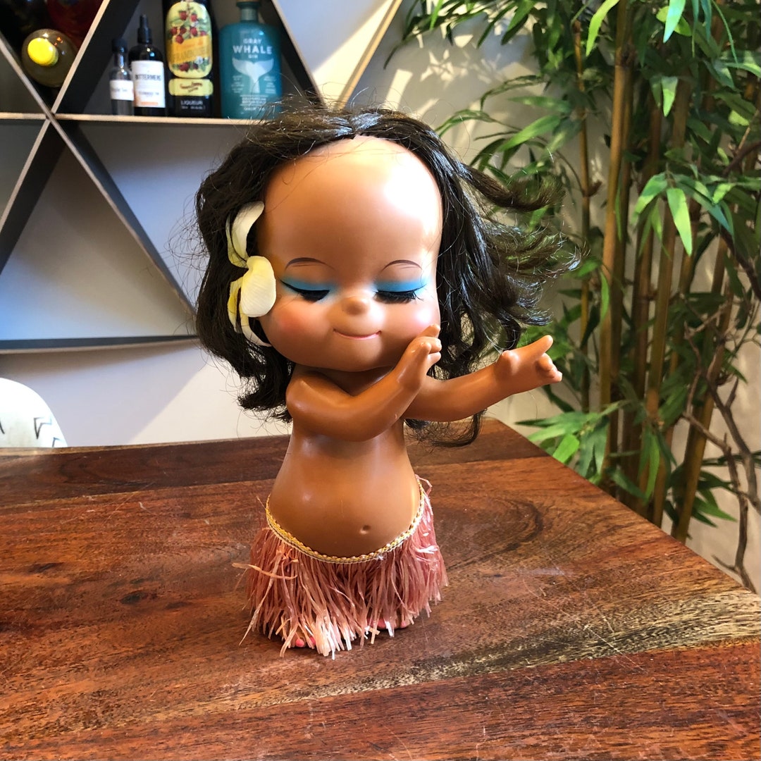 Vintage 1960's Hawaiian Hula Dancing Girl Souvenir Doll With Grass ...