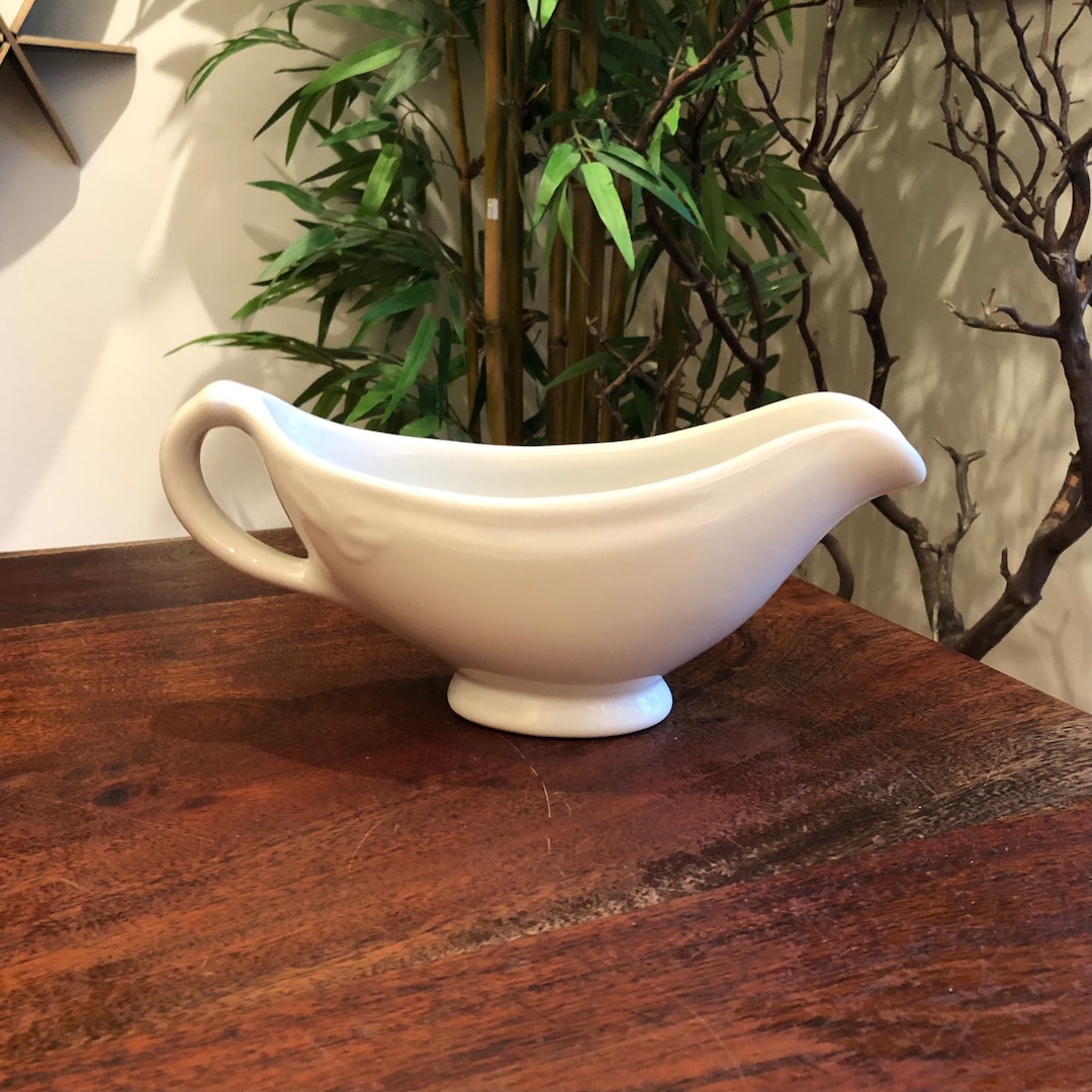 Vintage 1940's HALL Pottery Thick White Ceramic 2 Cup Gravy Boat With ...