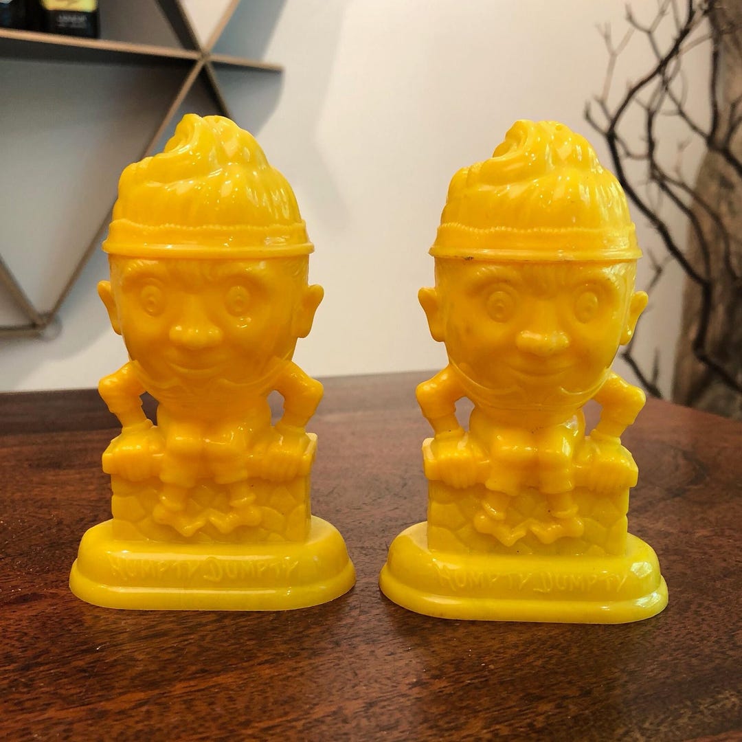 Mid Century Bright Yellow Plastic Humpty Dumpty Salt & Pepper Shakers ...