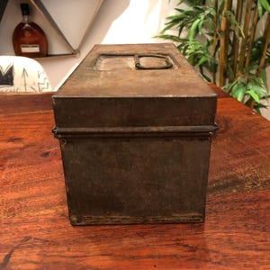 Antique 1900's 10" Metal Bank Lock Box - No Key - Vintage Banking Bank ...