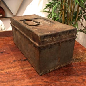 Antique 1900's 10" Metal Bank Lock Box - No Key - Vintage Banking Bank ...