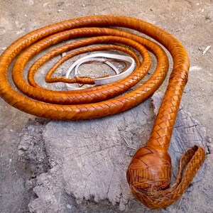Tan Color Kangaroo Hide Leather Bullwhip With White Fall, 3ft to 14ft ...